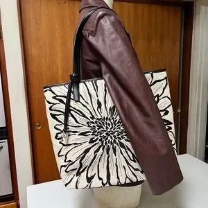 Brighton | Bags | Brighton Marlee Wild Garden Embroidered Flower Canvas ...